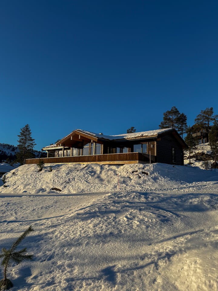 Stilfull Hytte I Stryn, Hydla - Norway