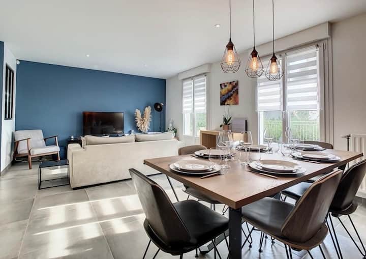 5 Min. Stade Nautique Olympique - Marne-la-Vallée