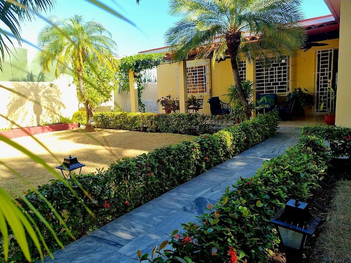 Villa Paraiso - Havana
