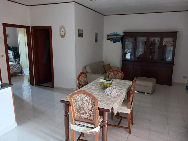 Notti Weekend E Per Periodi Estivi Ecc. - Mondragone