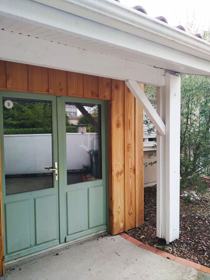 Suite Avec Entrée Privée. - Bordeaux