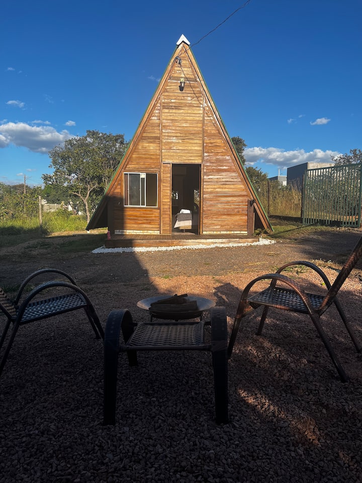 Charmoso Chalé Climatizado C/ Tv E Estacionamento - Mato Grosso