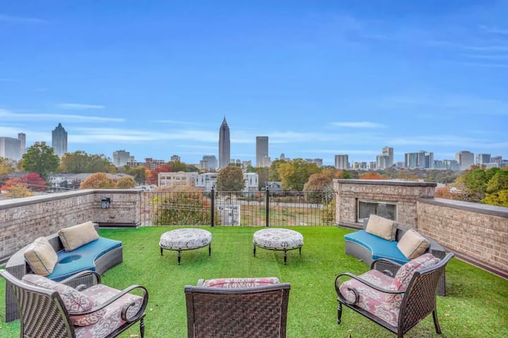 Atlanta Castle & Kingdom. Panoramic City View! - Atlanta, GA