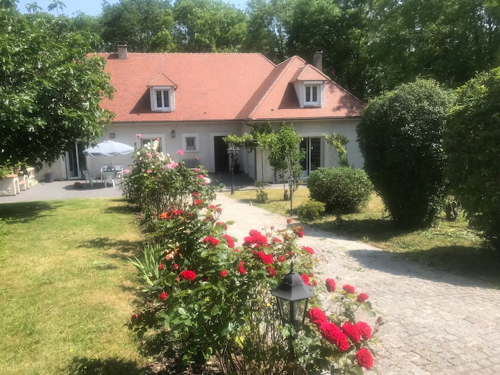 Maison Avec Salle De Loisirs Sports Et Détentes - Meaux