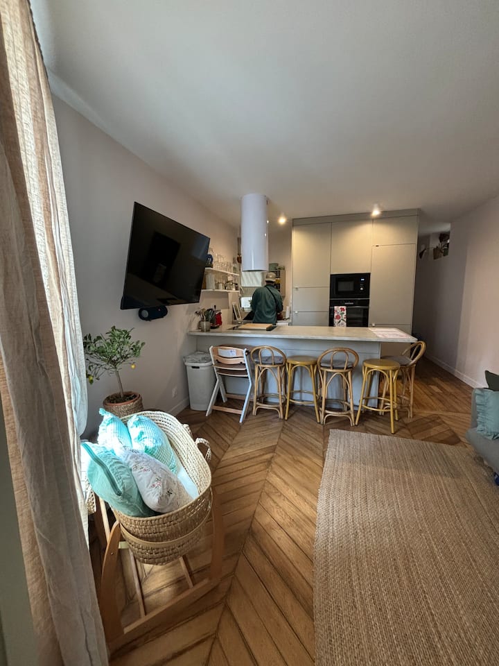 Chez Amália, Paris-la Defense - Bois-Colombes