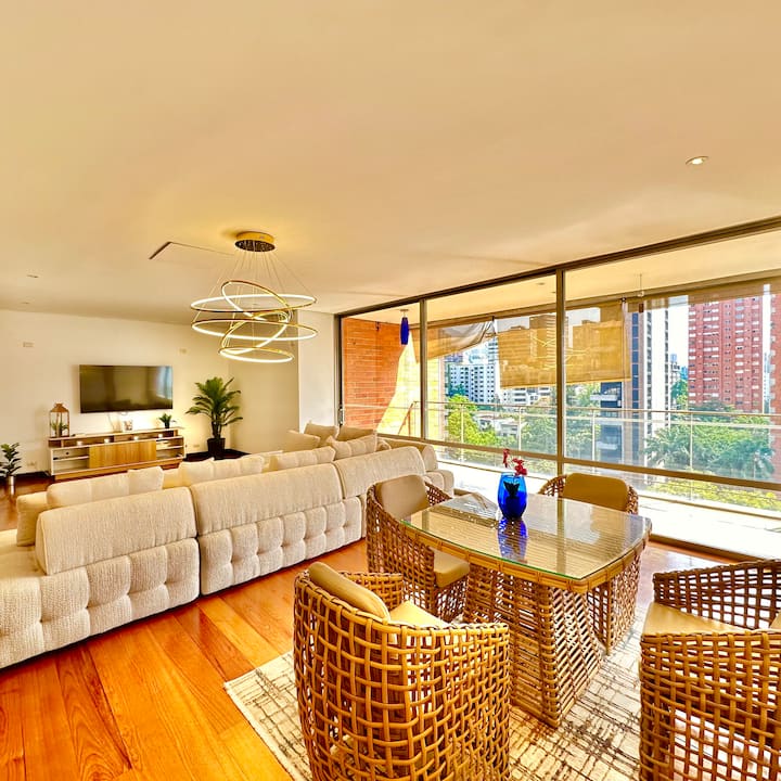 Oversized Apt Provenza & Tesoro 5 Min -Stunning! - La Estrella