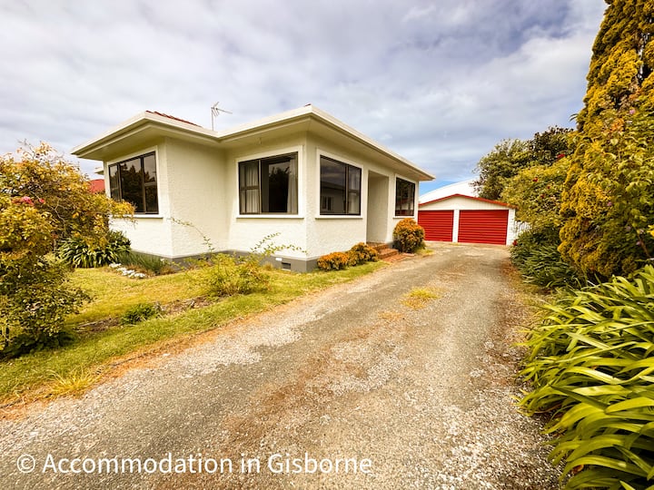 Russell Rumpus Retreat - Gisborne