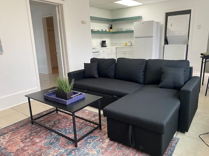 1bd 1ba Pet-friendly Apartment - Columbia, MO