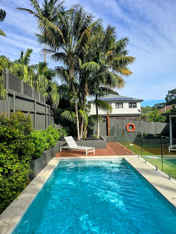 Spacious Family Home With Pool - Manly