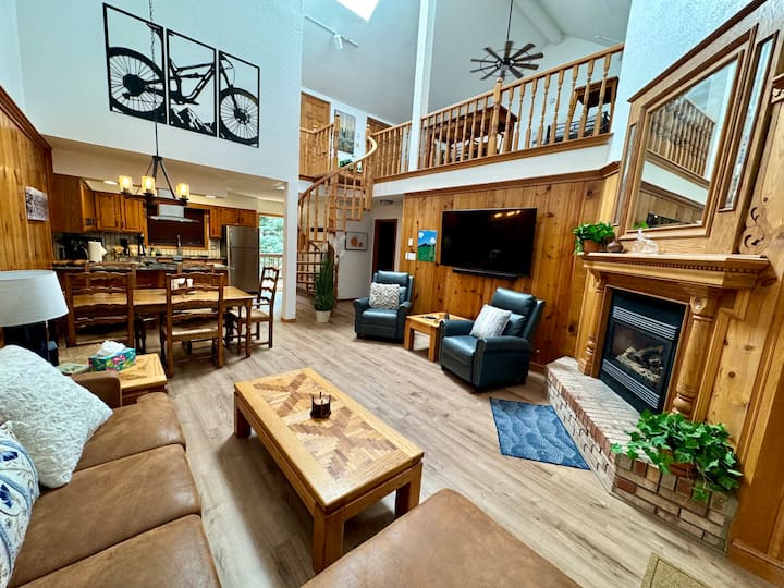 3br/3ba, 2 Master Suites+ Huge Loft-free Shuttle! - Angel Fire, NM