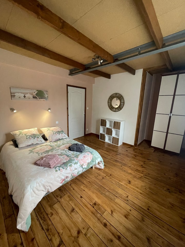 Maisonnette Secteur Monastère De Brou Et Centre - Bourg-en-Bresse
