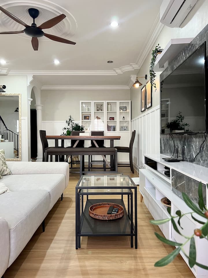 Homestay At Taman Bukit Mewah - Semenyih