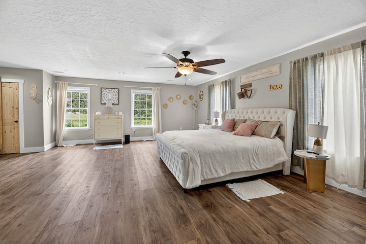 Alabama Sand Mountain, Hiking, Waterfalls & Caves. - Wills Creek Winery, Attalla