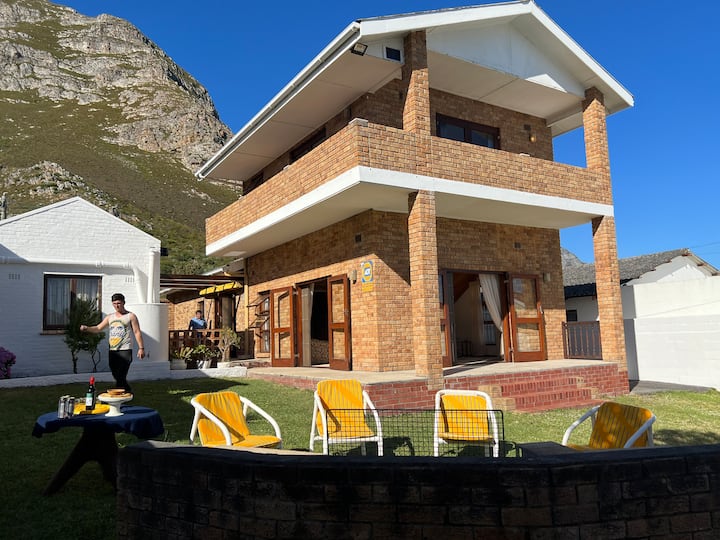 Hermanus,  Entire Double Story Holiday Home. - Hermanus
