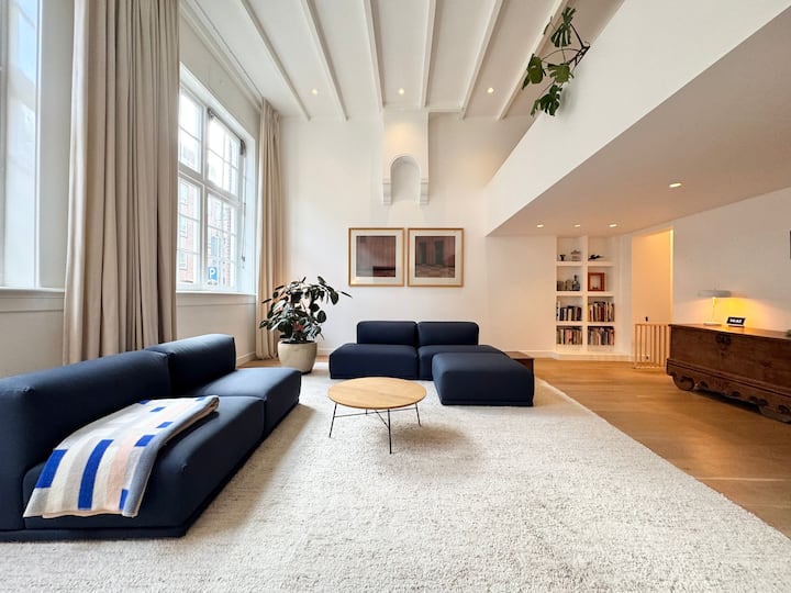 Luxurious, Spacious House In Monumental Building. - Amszterdam