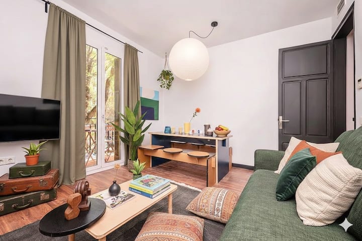 Group Flat 2 Nice Flats 5 Bedrooms, Nice Location! - Barcelona