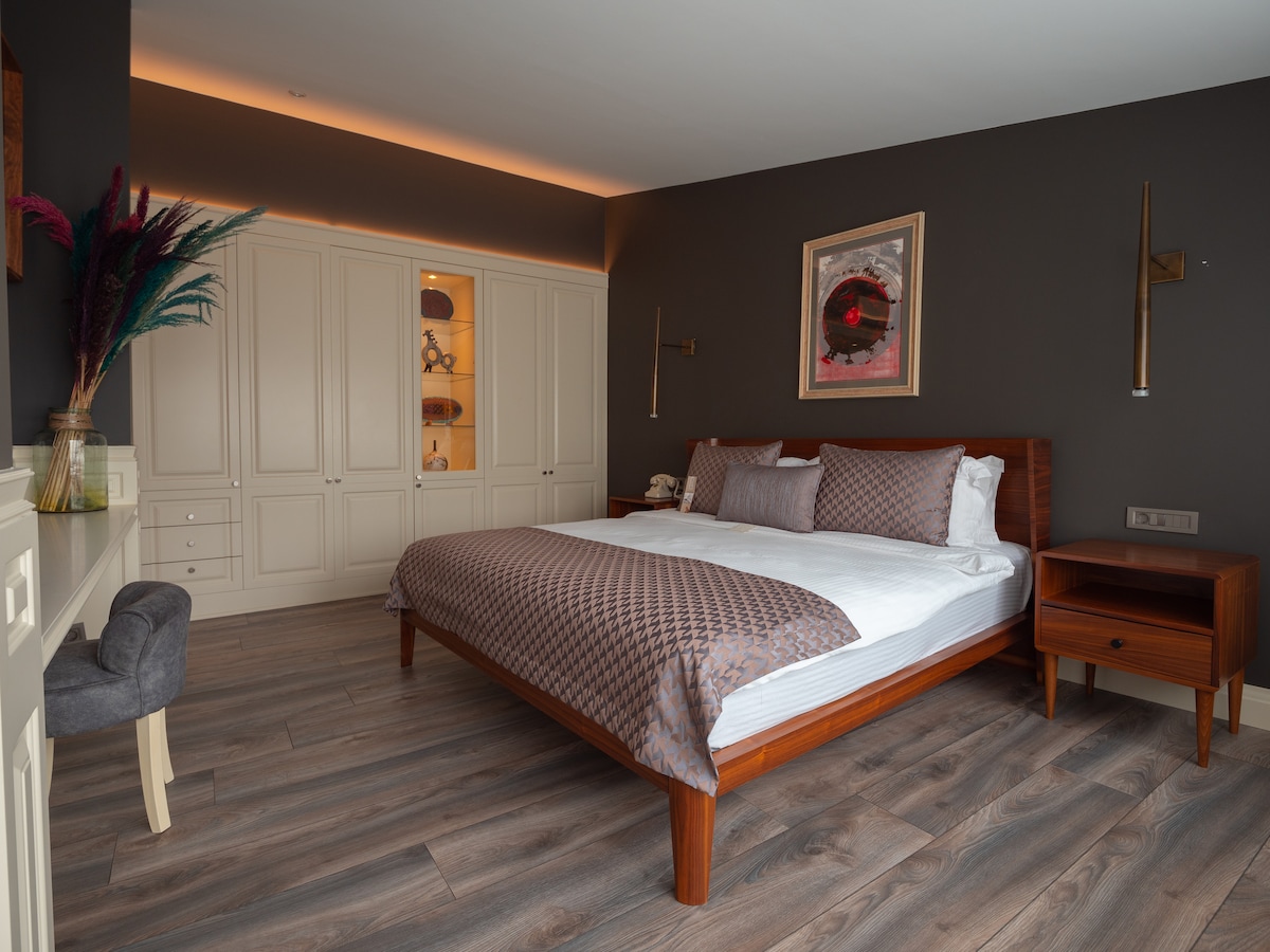 Hôtel miniature : suite de luxe avec jacuzzi - Hôtels à louer à ...