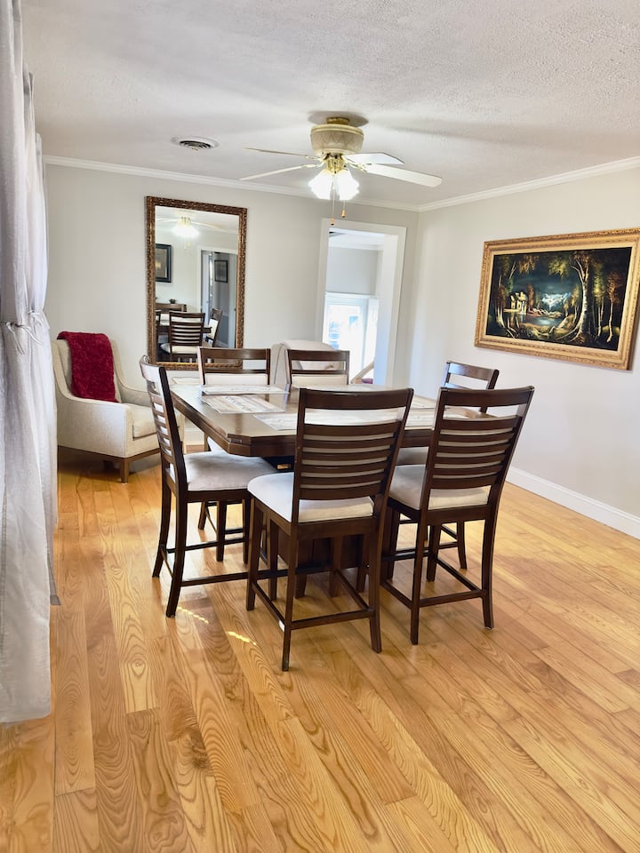 Cozy Burlington Home 3br2ba Near Alamance Regional - Burlington, NC