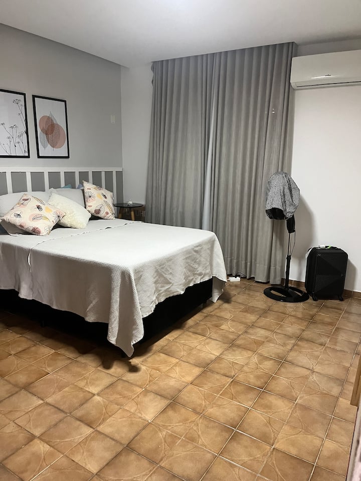 Casa Com Varanda, Perto Da Praia - Vila Velha