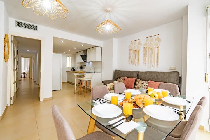 Palma Building – Central Location Near The Beach - Águilas