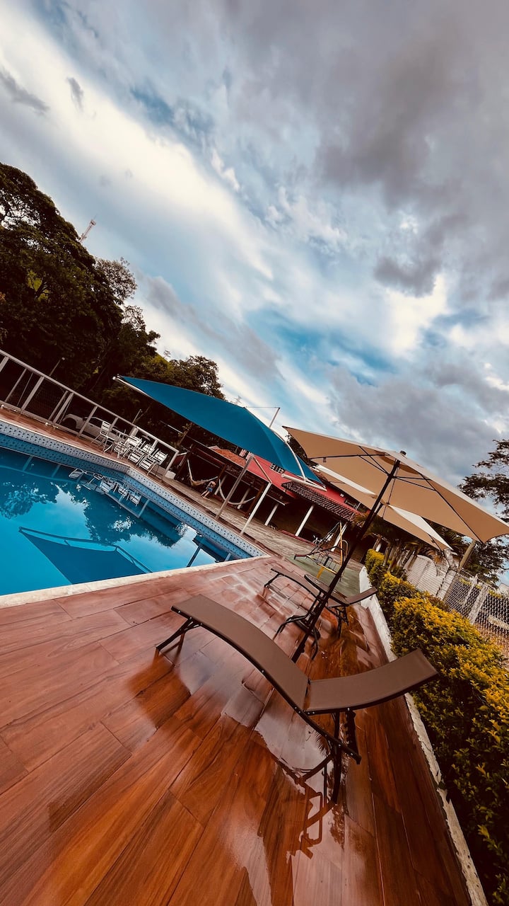 Chácara Aconchegante Piscina-churrasqueira-wifi - Lorraine
