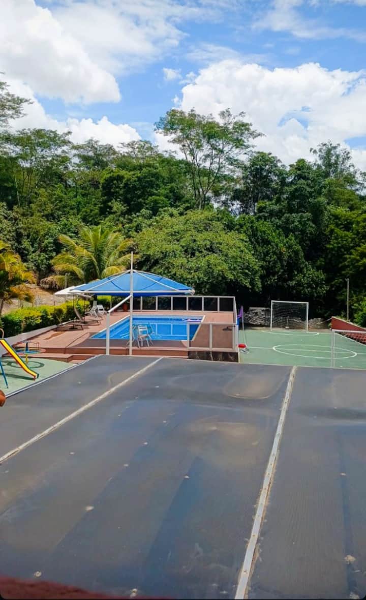 Chácara Aconchegante  Piscina-churrasqueira-wifi - Lorraine