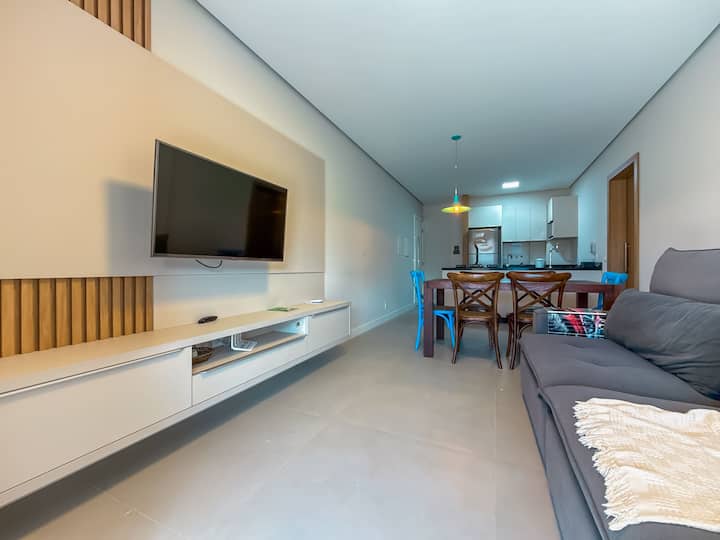 Apto Em Palmas – 300 Metros Do Mar C/piscina! 0439 - Governador Celso Ramos