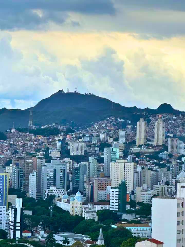 Bh Centro-sul • Vista • Garagem • 2q - Belo Horizonte