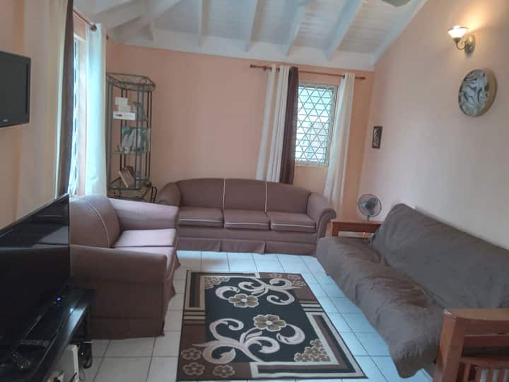 Two Bedrooms Getaway, Ocho Rios - Ocho Rios