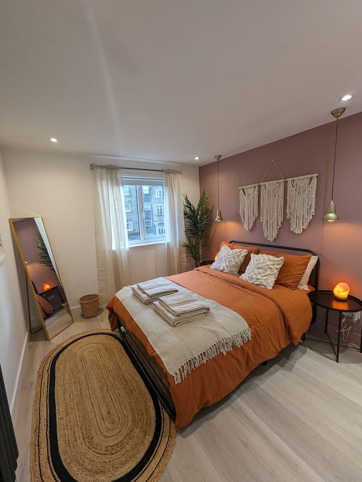 London Skyline Views - Spacious - Beckenham