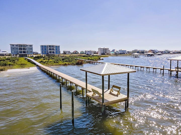 Blessed Together 5 Bedroom Lagoon Pool & Pier - Gulf Shores, AL