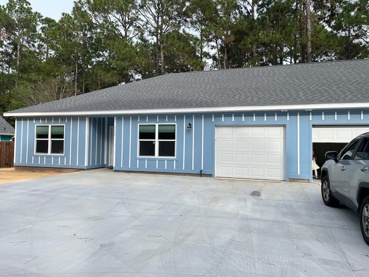 Less 2 Miles To Beach W/ Fence 3 Full Baths/grill - Navarre, FL