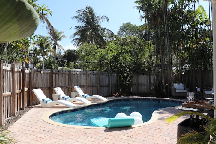 Sunny Paradise Getaway | Private Solar Heated Pool - Fort Lauderdale
