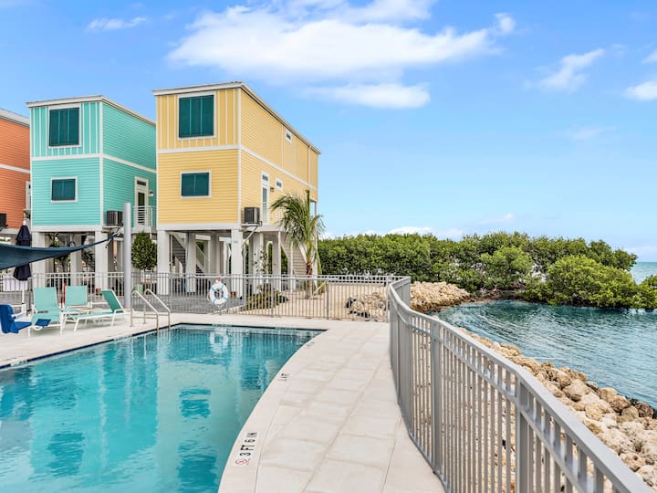 Ocean Waves Below Your Balcony - 2br/2ba - Islamorada, FL