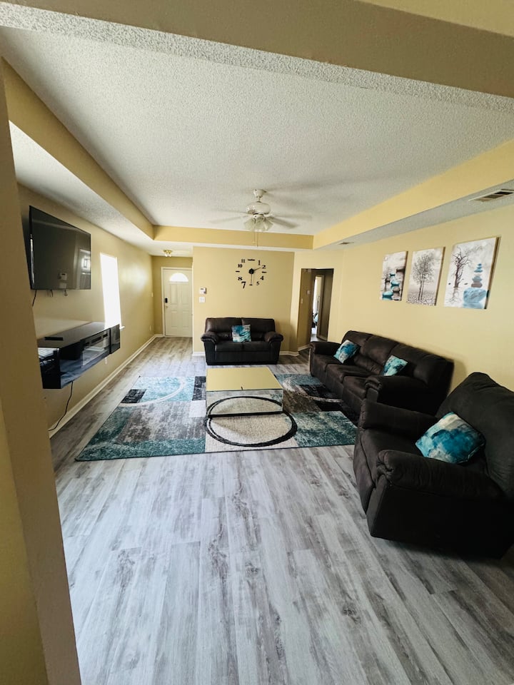 Cozy 3bd 2ba In The Heart Of Valdosta - Valdosta, GA