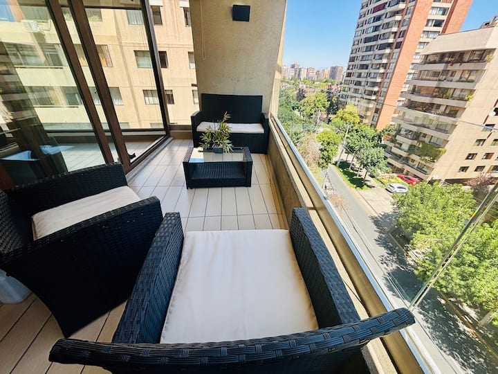 Exclusive, Quiet And Welcoming Neighborhood - Las Condes