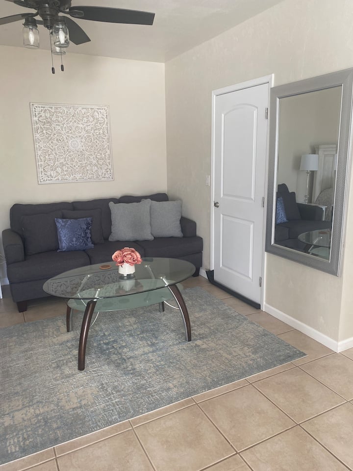 Violets Guest House - Oro Valley, AZ