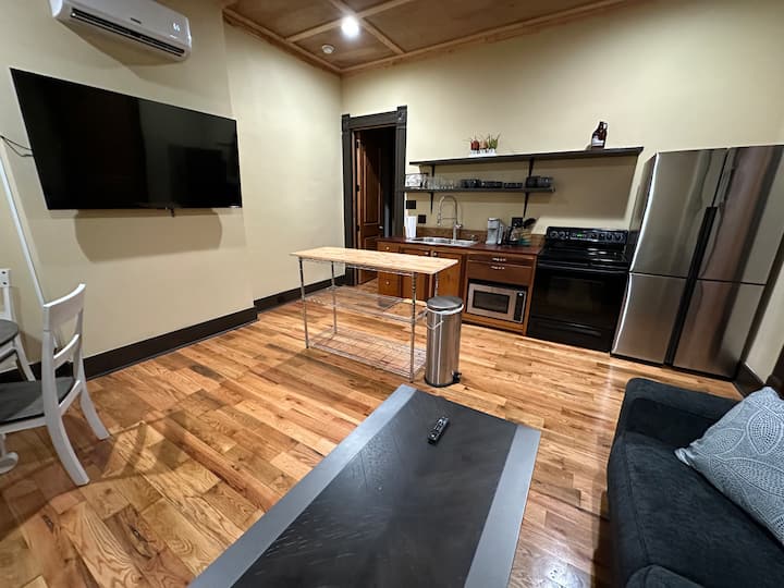 Apt 1 - Lexington, KY
