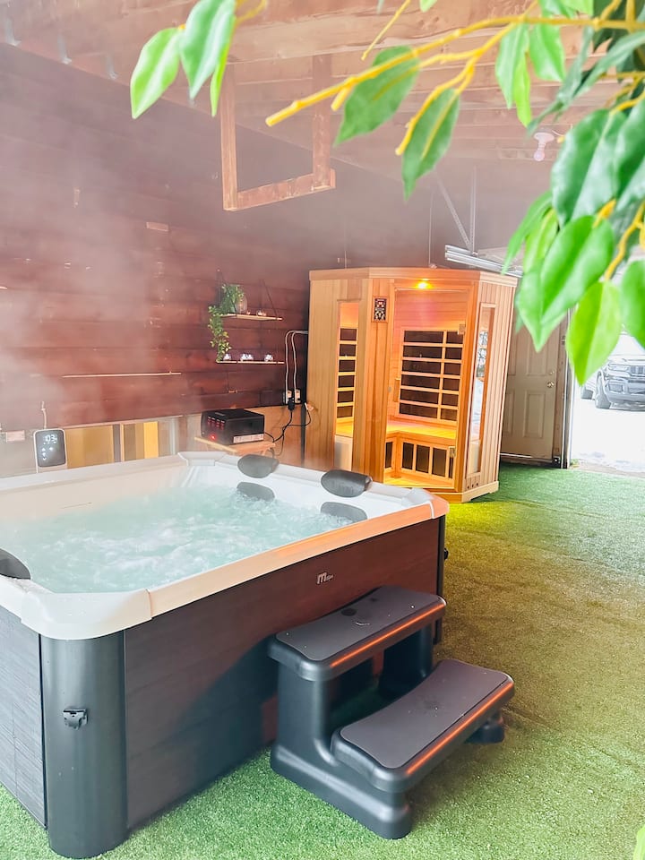 Muskoka Private Waterfront Cottage With Spa - Bracebridge