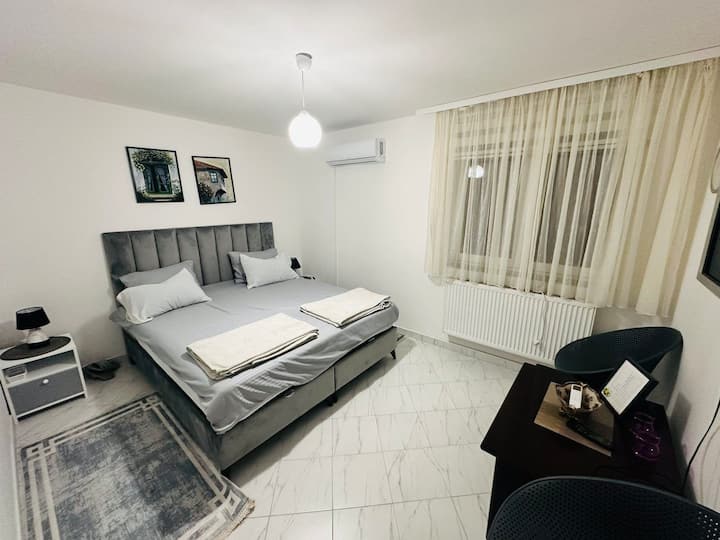 Heart Of Sarajevo / Elegant Apt - Sarajevo