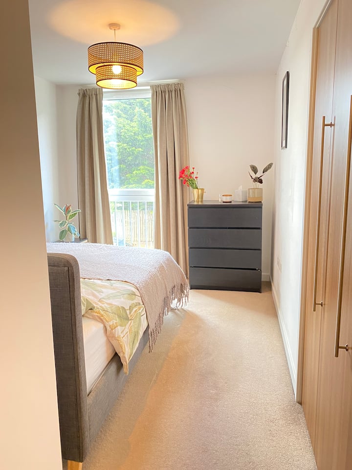 Private Room & Bathroom Near Stockbridge - Edinburgh