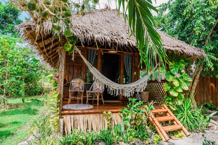 Private Bamboo Cottage With Free Breakfast - Moalboal