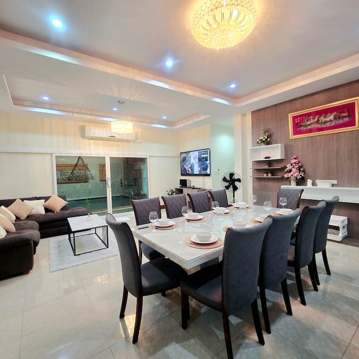 Luxury Pool Villa 5 Mins To Phuket Old Town - Phuket