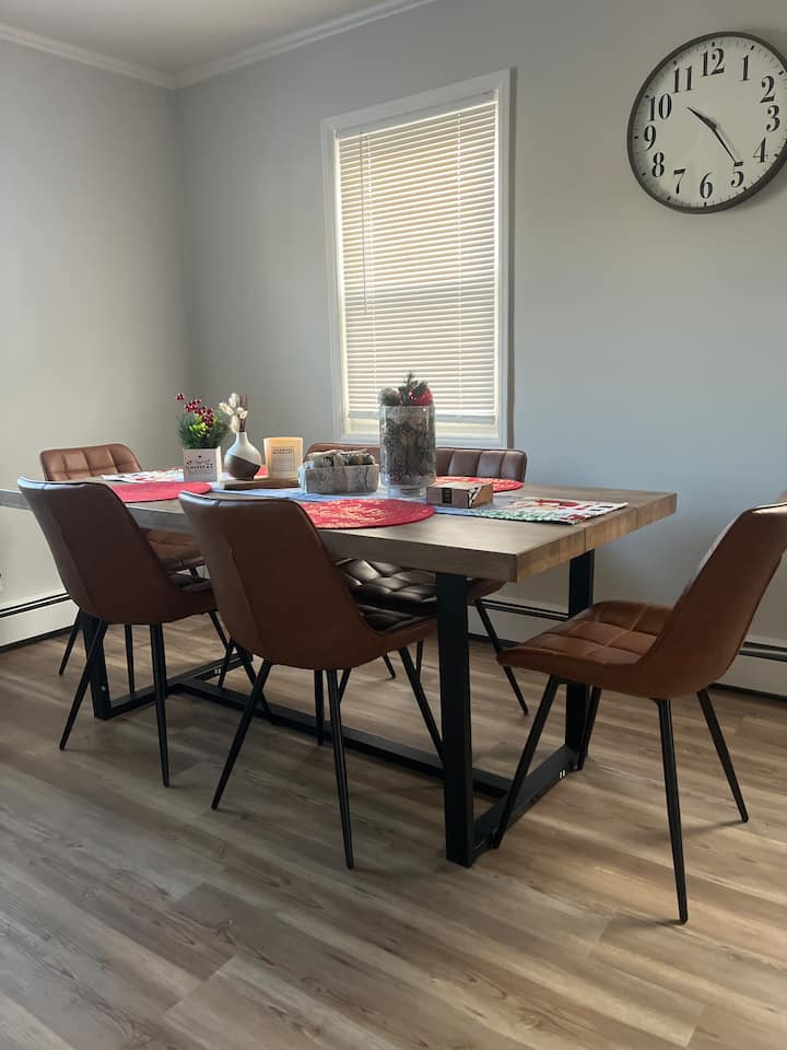 Staying In The Comfortable House - Foxborough, MA