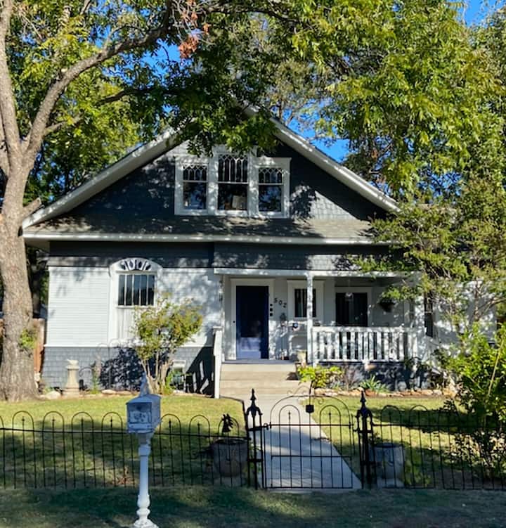 Shaw~ Mccowen Home - Keene, TX