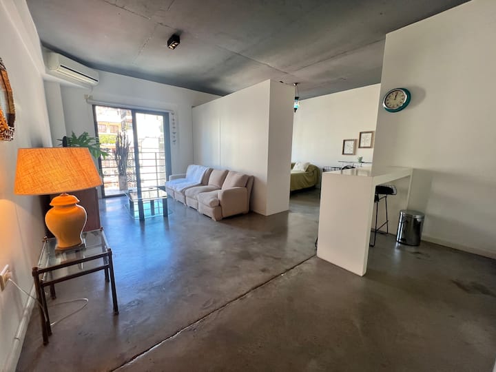 Luminoso Y Cómodo Departamento En Palermo - Buenos Aires