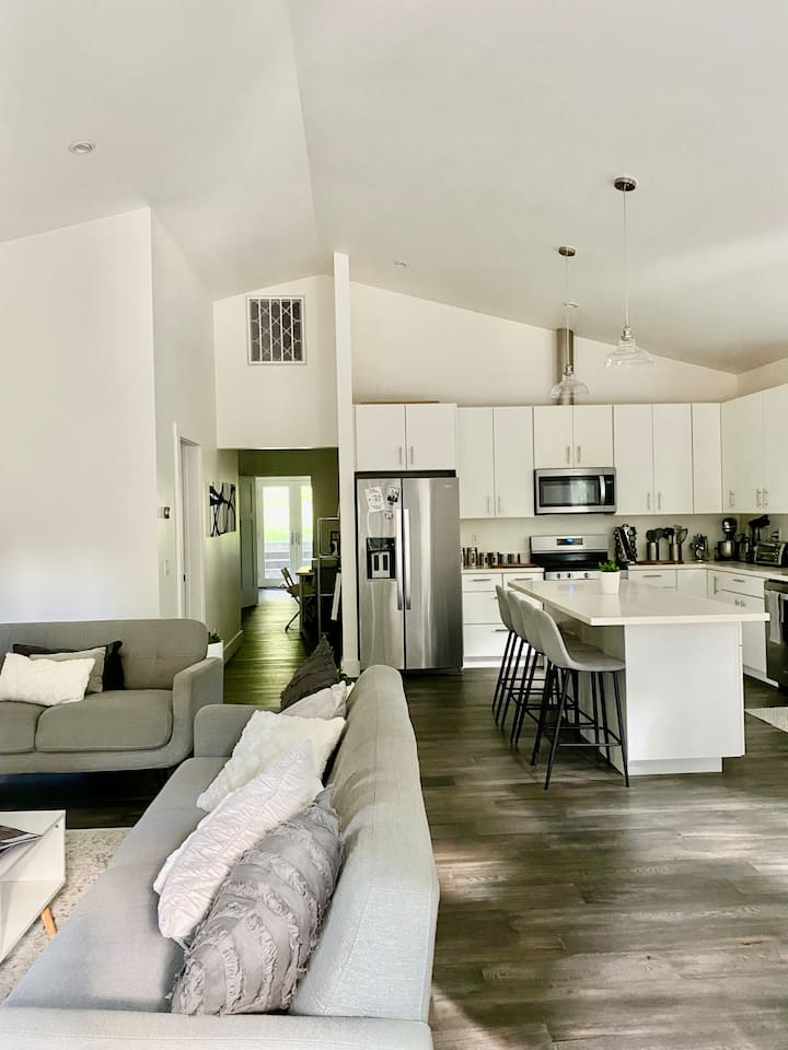 Casa Mendoza - Fort Bragg, CA