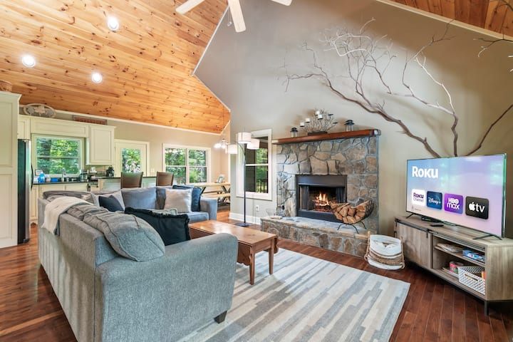 Dog Friendly | Hot Tub | Arcade | Theater Room - Sautee Nacoochee, GA