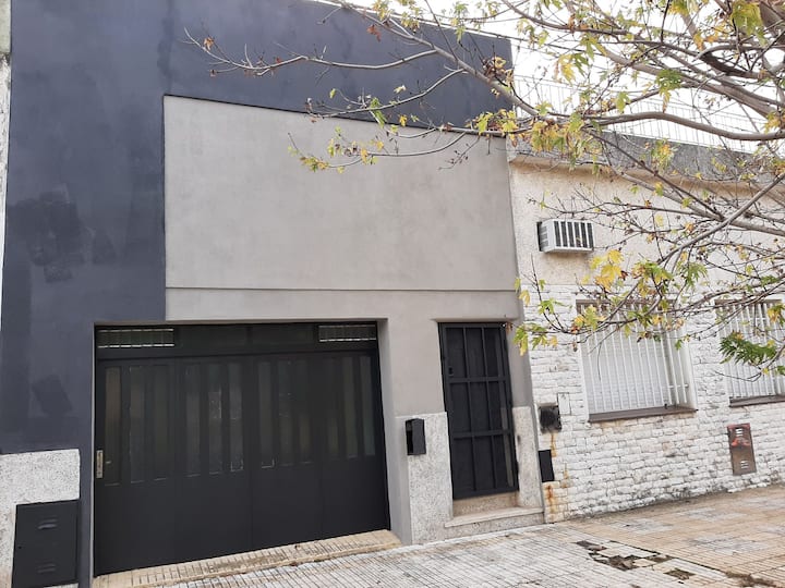 Alquil Temporario Casa Completa C/ Garage,4 Camas - Pergamino