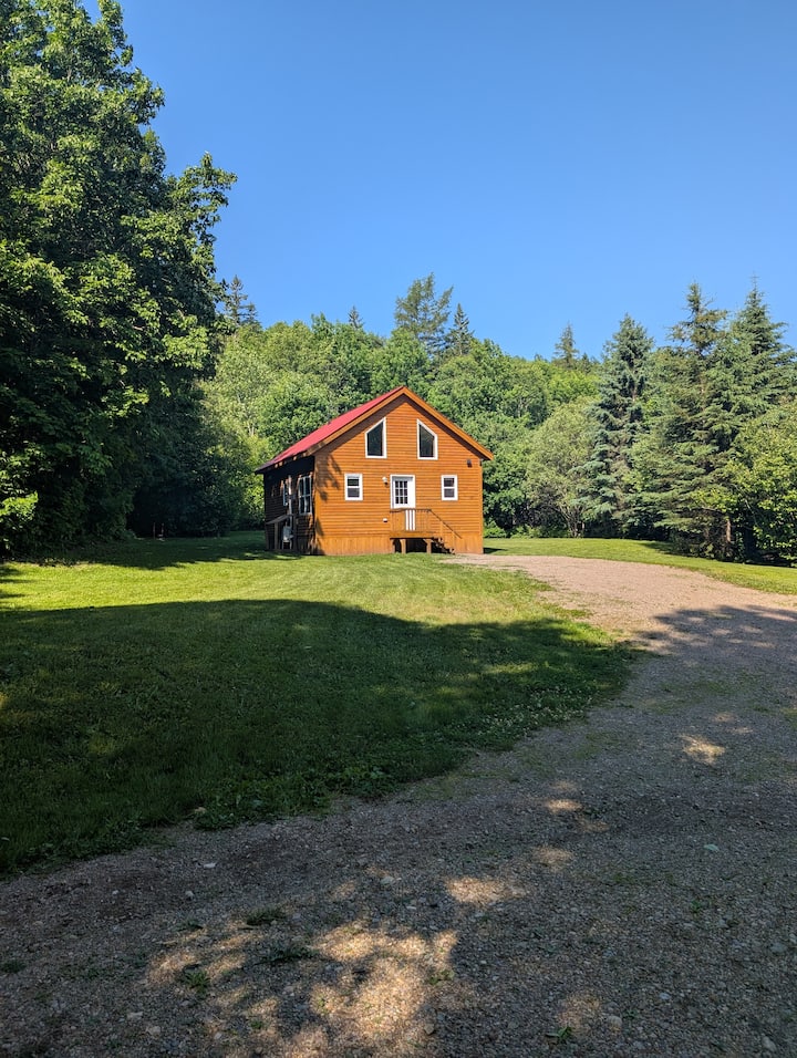 Red Roof Cabin Next To Atv/snowmobile Trail - 